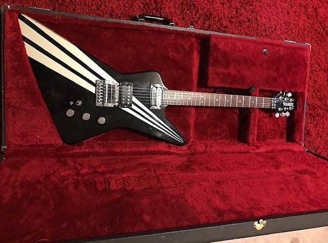Daddy O's paint job on my Steve Stevens - Page 2 - Hamer Fan Club ...
